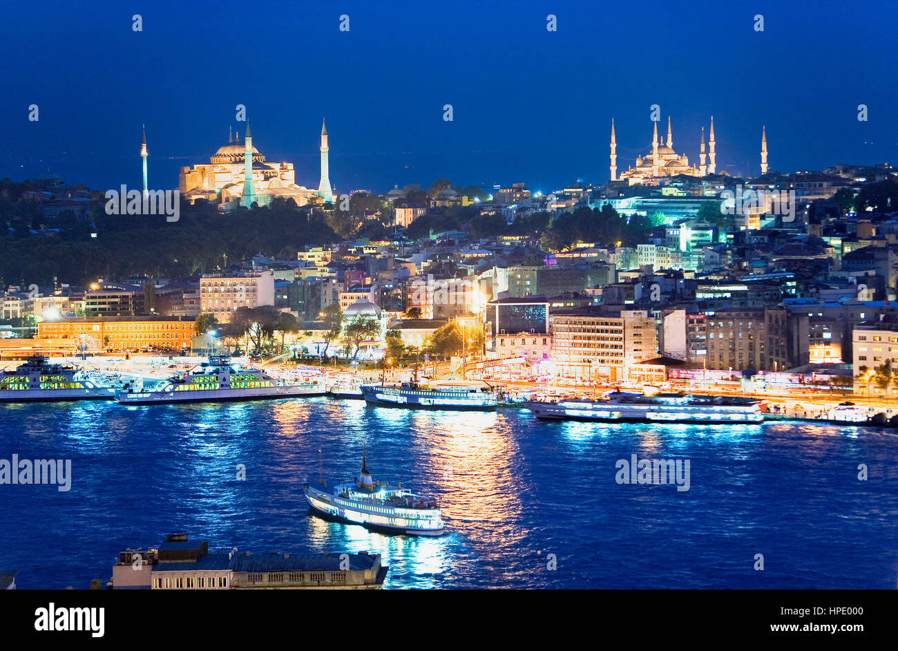 Aerial view mosque in istanbul hi-res stock photography and images - Alamy