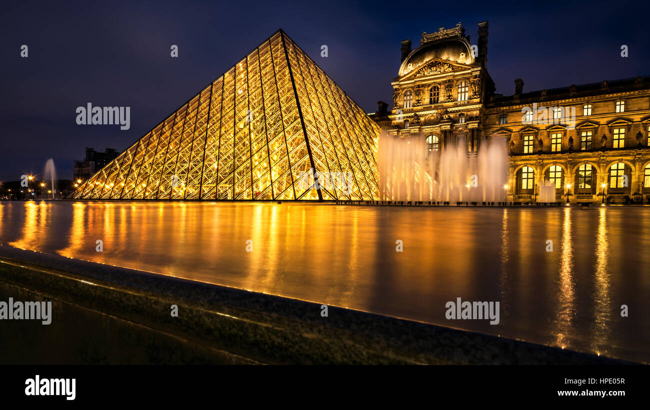 Famous louvre pyramid shot hi-res stock photography and images - Alamy