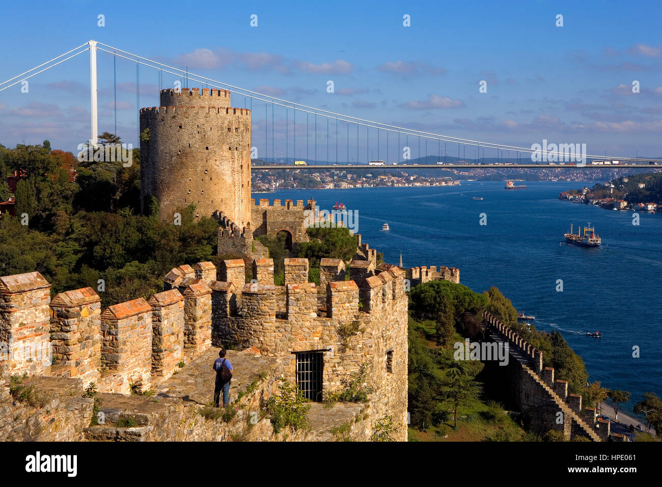 Rumeli Hisari fortress and Fatih Sultan Mehmet Bridge, Bosphorus Strait ...