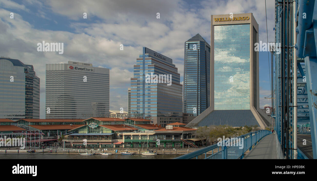 Jacksonville Skyline South Bank View Main ST Bridge Stock Photo - Alamy