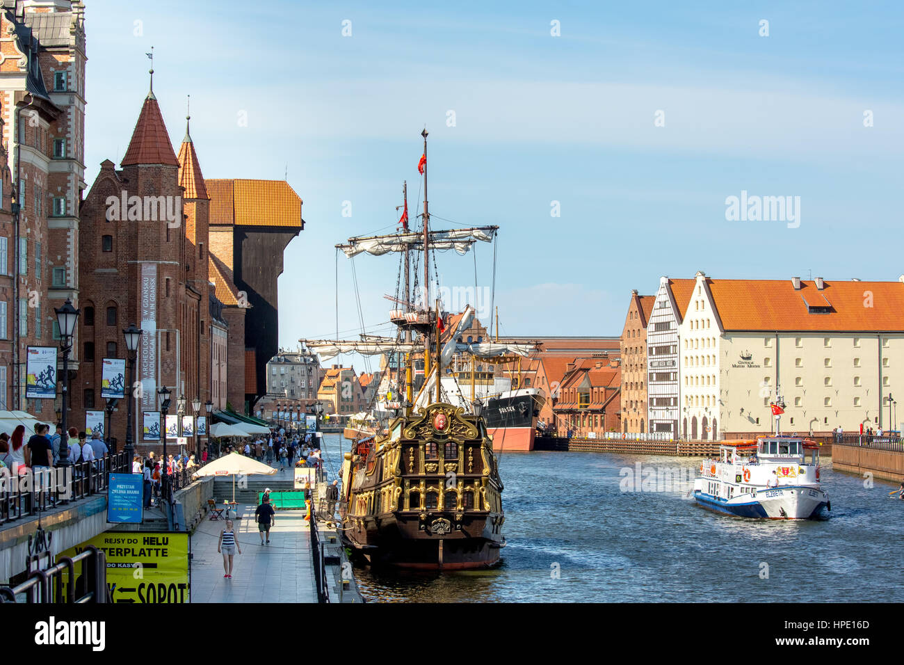 Port basin hi-res stock photography and images - Alamy