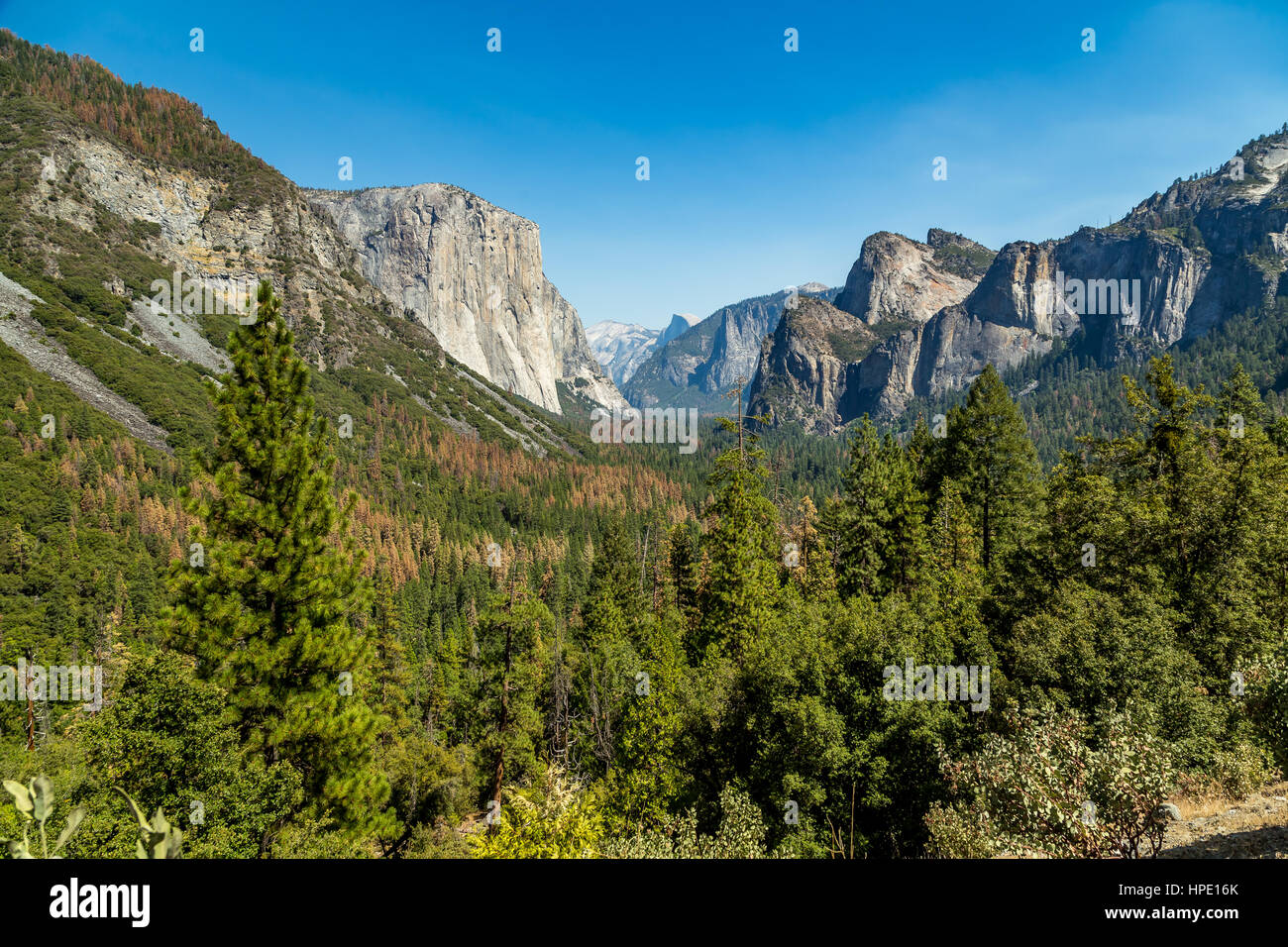 Tunnel View is a scenic overlook on State Route 41 in Yosemite National ...