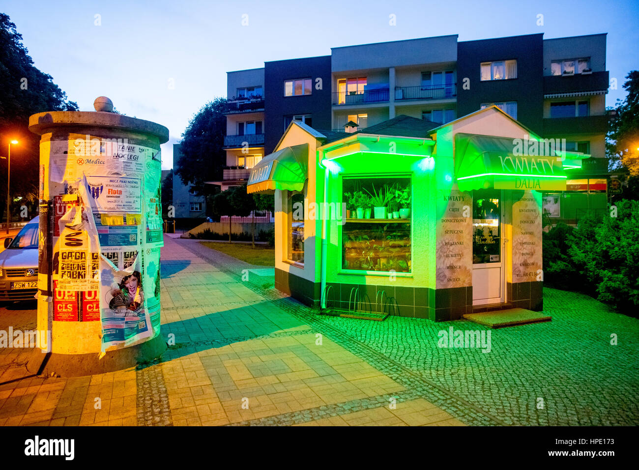 Blue kiosk hi-res stock photography and images - Alamy