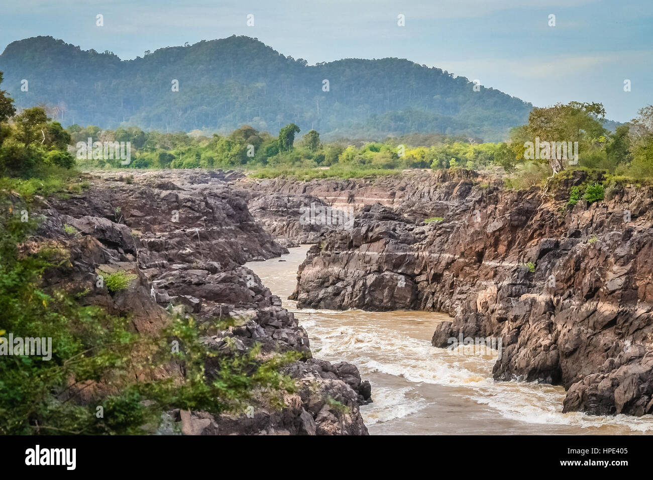 Powerful Don Khon (Khon Phapheng ) waterfall on the Mekong river, Don ...