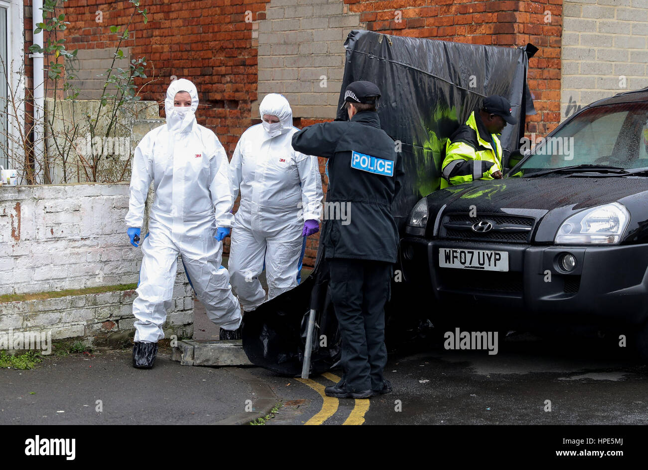Two police officers leave hi-res stock photography and images - Alamy