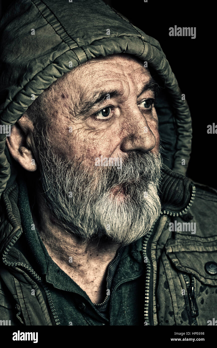 Portrait homeless elder man hi-res stock photography and images - Alamy
