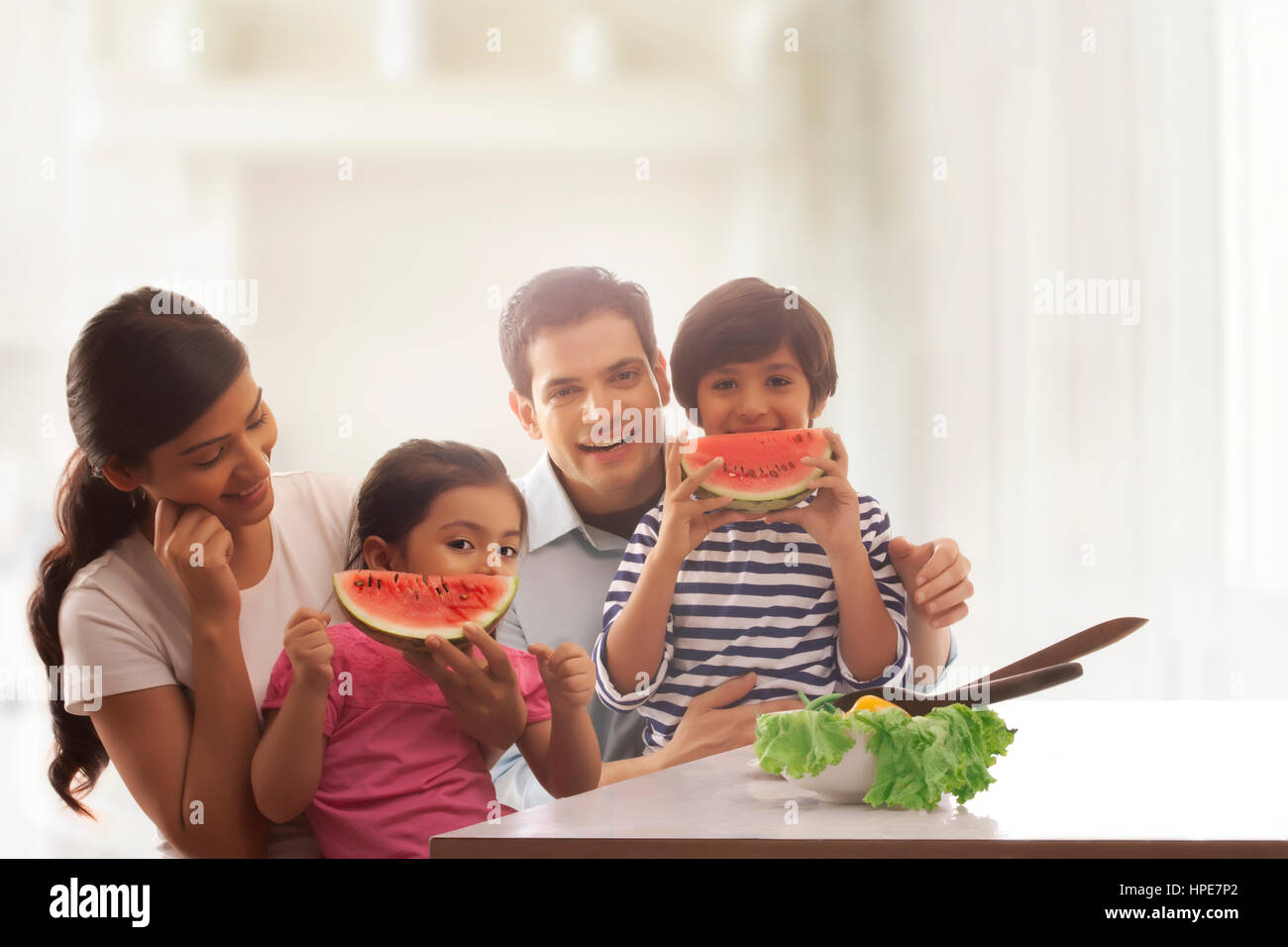 Indian children eating hi-res stock photography and images - Alamy