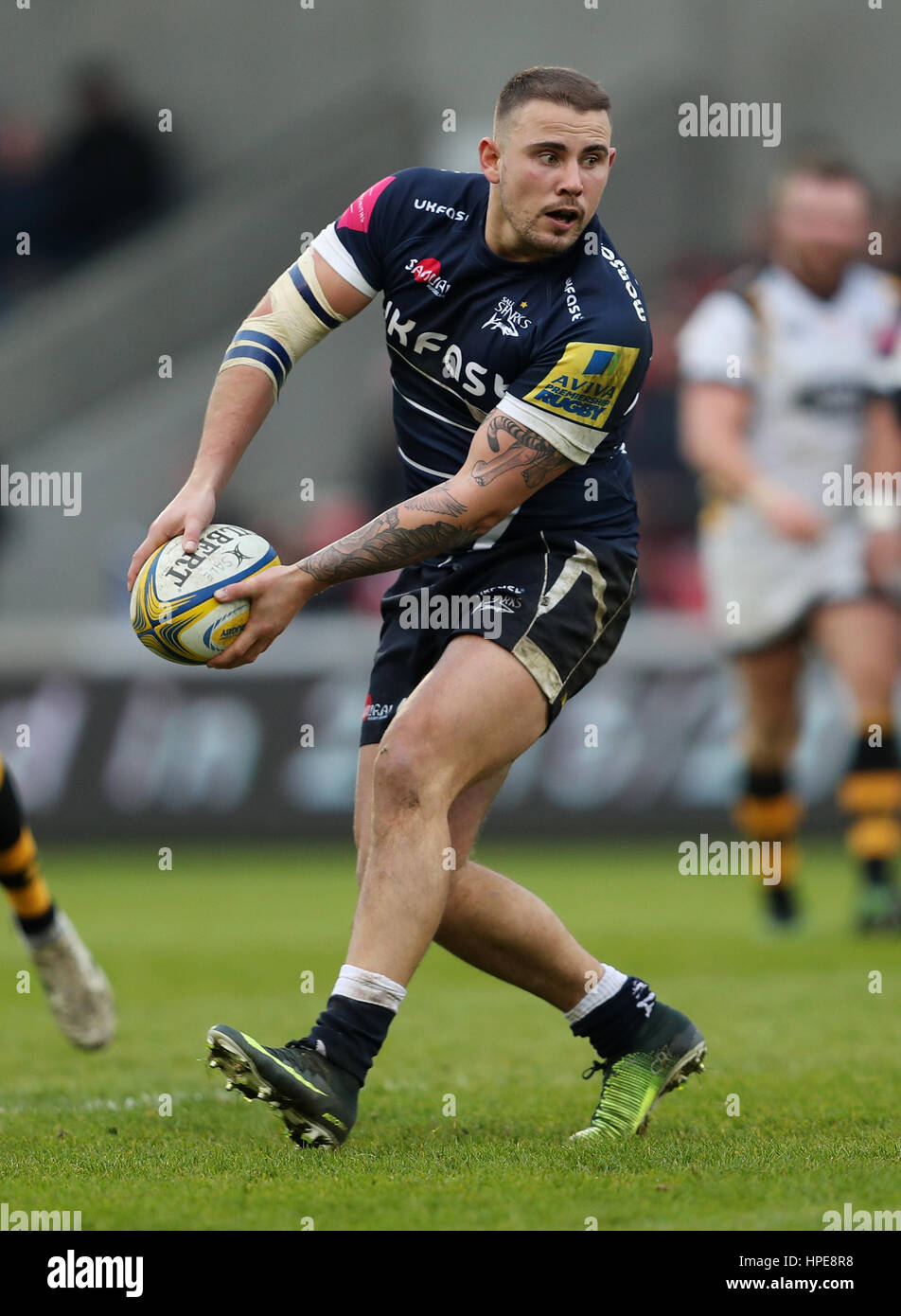 Mark aviva hi-res stock photography and images - Alamy