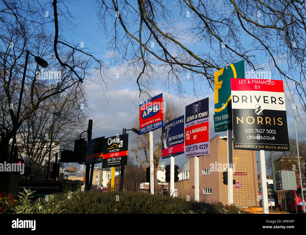 Apartment signs hi-res stock photography and images - Alamy