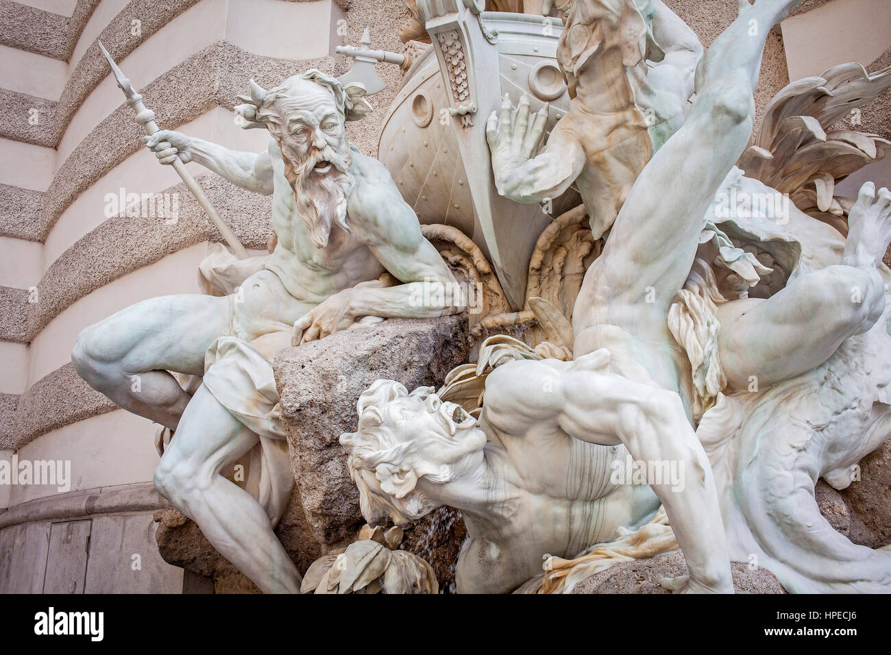 Michaelerplatz fountain statue outside hofburg hi-res stock photography ...