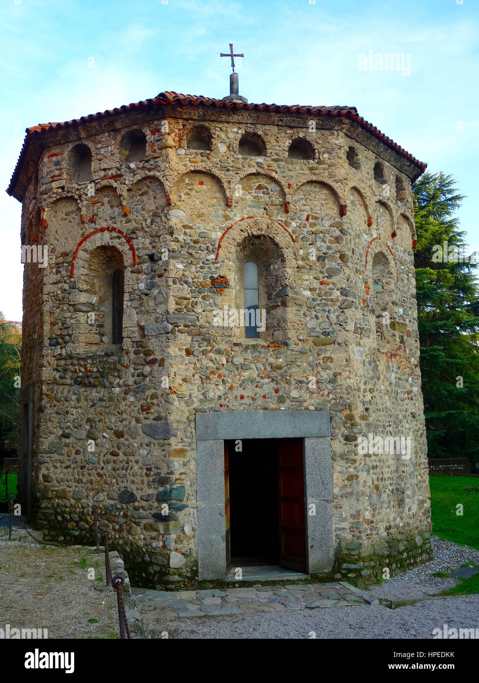 Medieval baptistry hi-res stock photography and images - Alamy