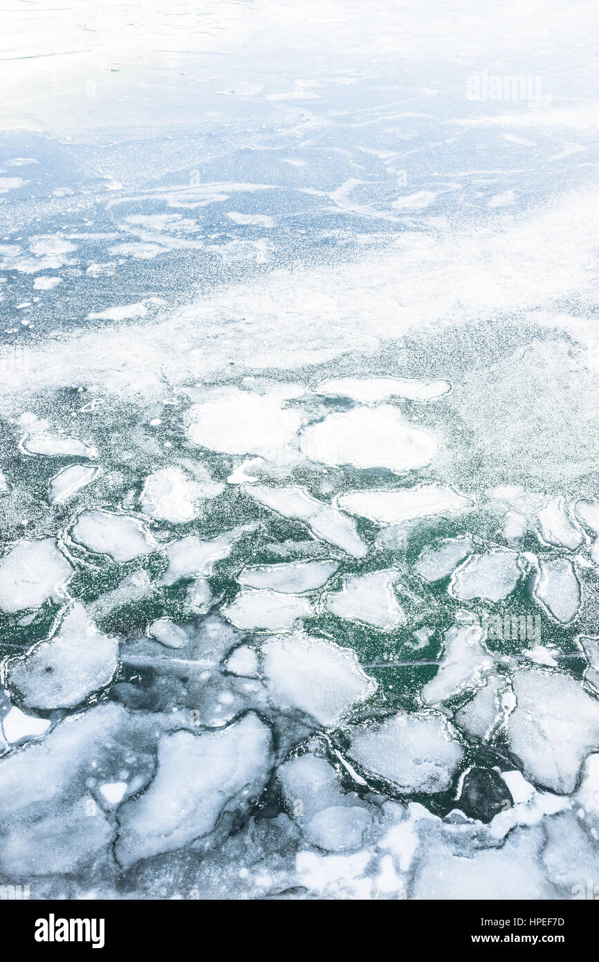 Winter water frozen hi-res stock photography and images - Alamy