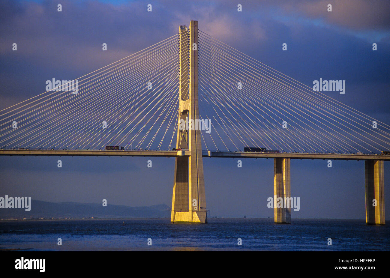 98 bridge hi-res stock photography and images - Alamy