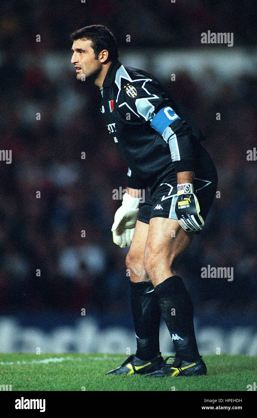 ANGELO PERUZZI JUVENTUS FC 03 October 1997 Stock Photo - Alamy