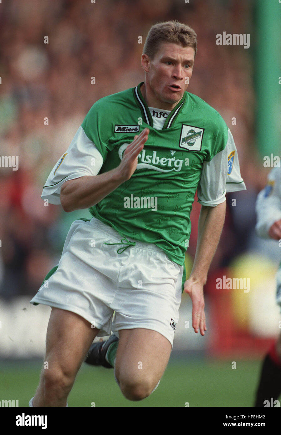 DARREN DODS HIBERNIAN FC 06 October 1997 Stock Photo - Alamy