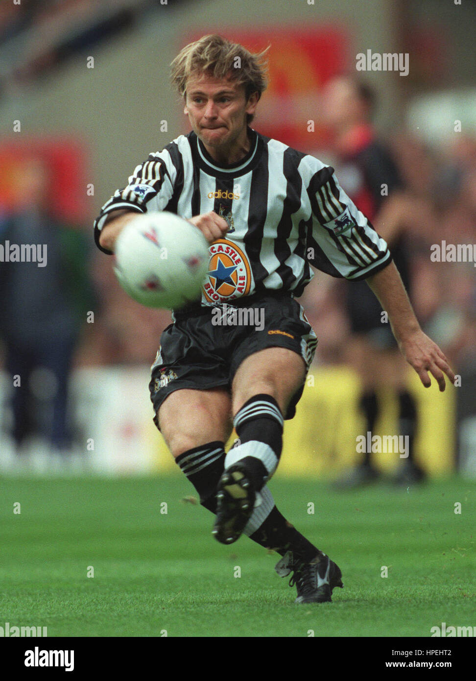 JOHN BERESFORD NEWCASTLE UNITED FC 07 October 1997 Stock Photo - Alamy