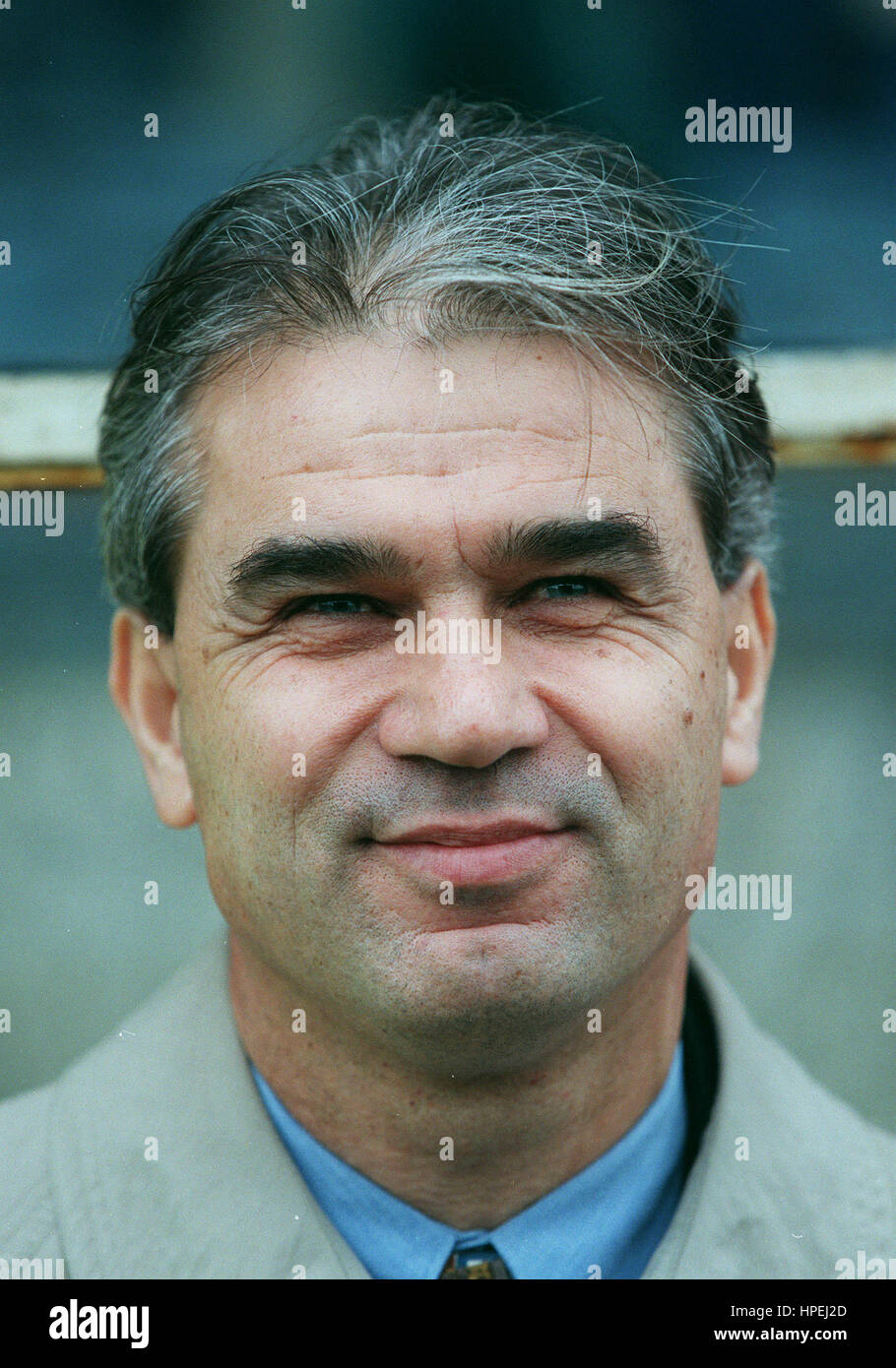 ANGHEL IORDANESCU ROMANIAN COACH 14 October 1997 Stock Photo - Alamy