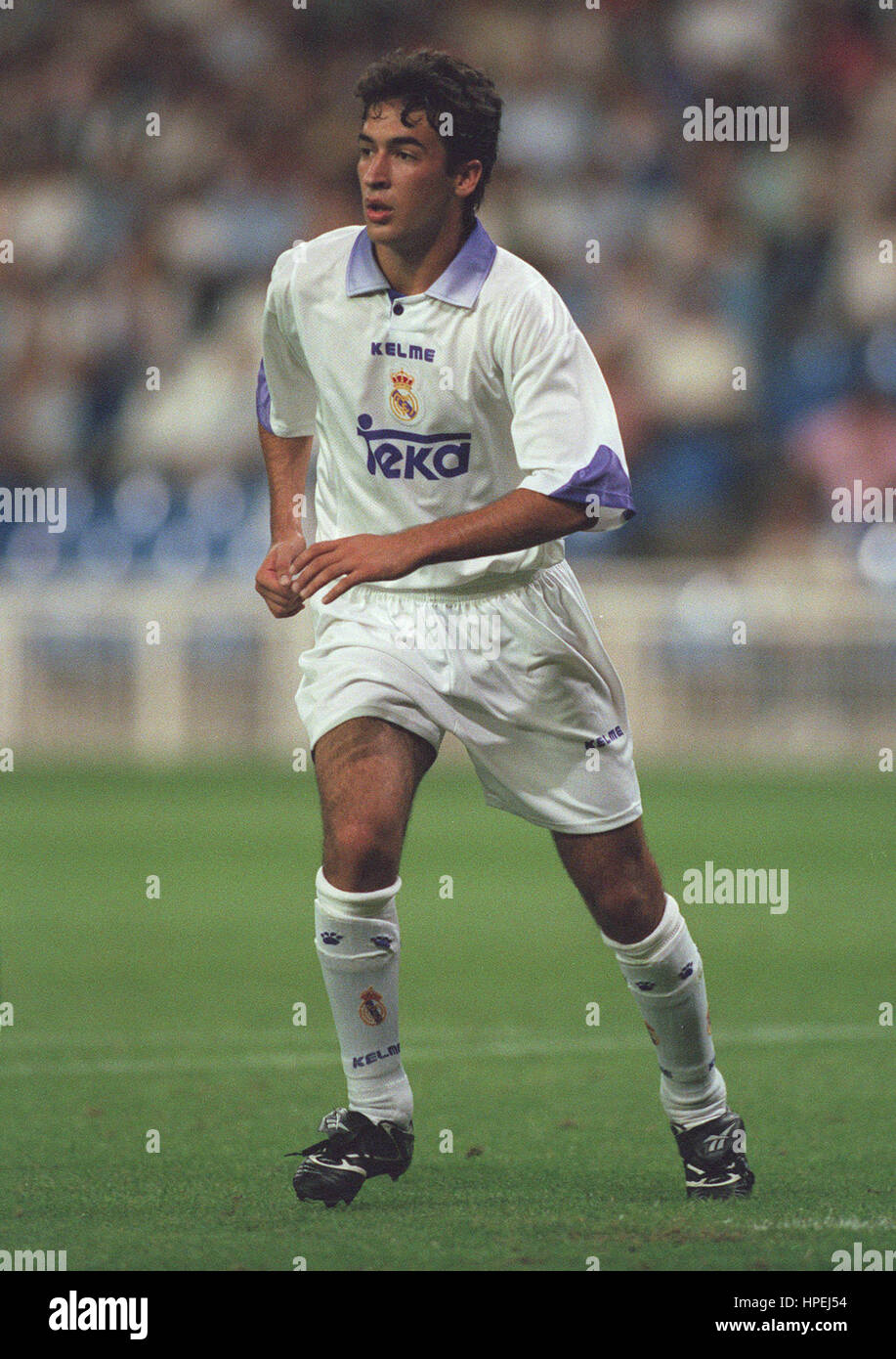 Raul real madrid 1997 hi-res stock photography and images - Alamy
