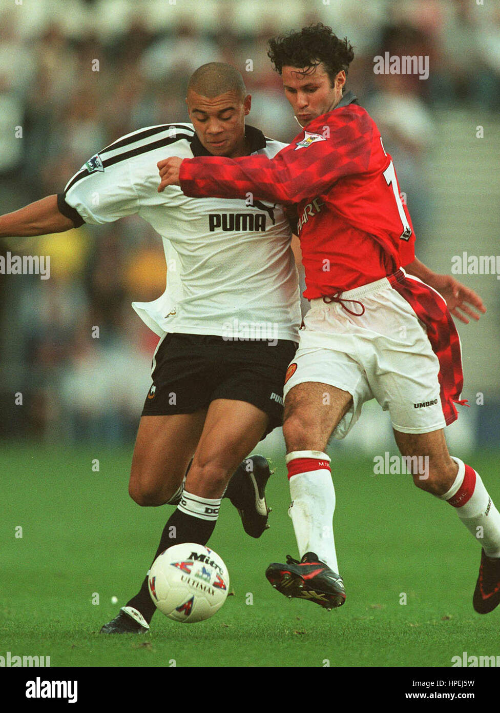 DEON BURTON AND RYAN GIGGS DERBY V MANCHESTER UTD 18 October 1997 Stock ...