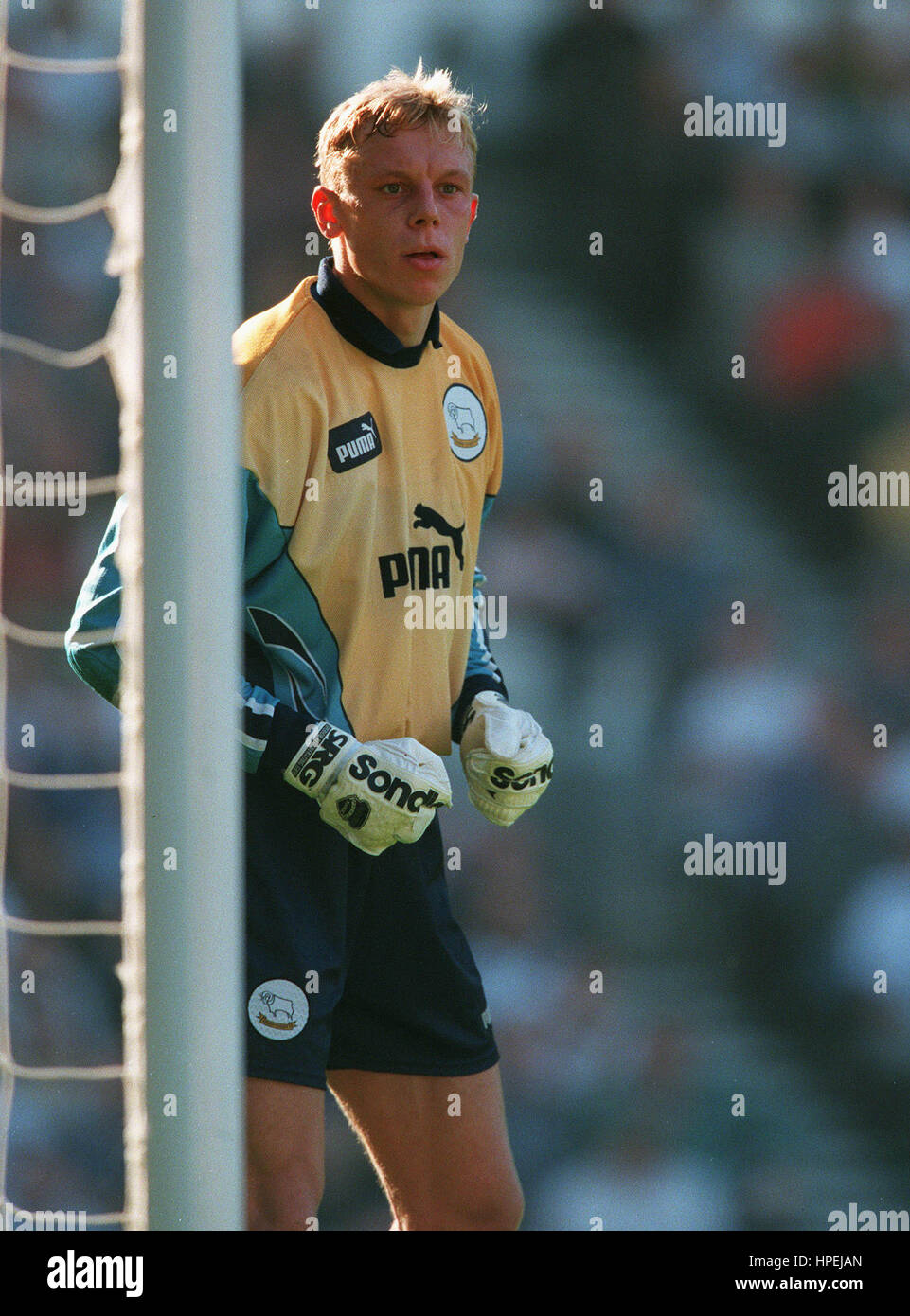 MART POOM DERBY COUNTY FC 20 October 1997 Stock Photo - Alamy