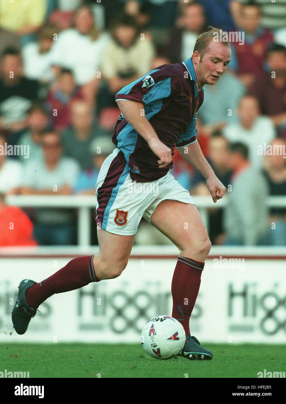 JOHN HARTSON WEST HAM UNITED FC 20 October 1997 Stock Photo - Alamy