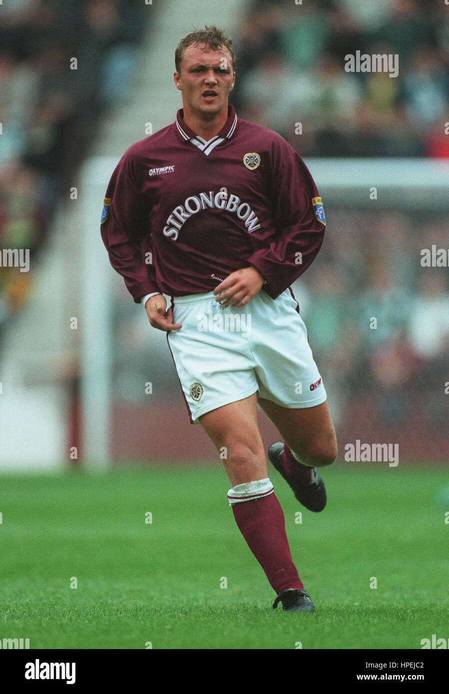 STEVE FULTON HEART OF MIDLOTHIAN FC 21 October 1997 Stock Photo - Alamy