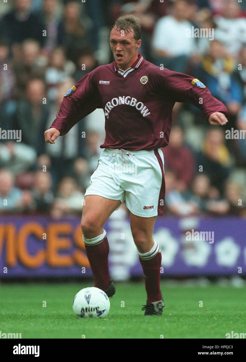 STEVE FULTON HEART OF MIDLOTHIAN FC 21 October 1997 Stock Photo - Alamy