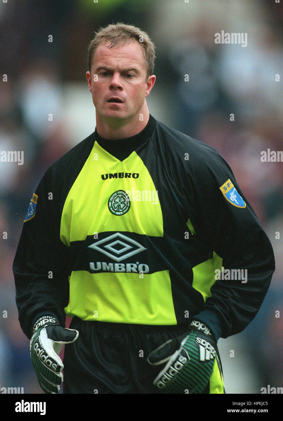 JONATHAN GOULD GLASGOW CELTIC FC 21 October 1997 Stock Photo - Alamy