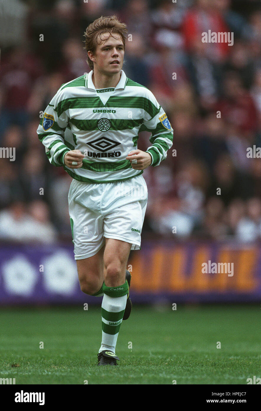 SIMON DONNELLY GLASGOW CELTIC FC 21 October 1997 Stock Photo - Alamy