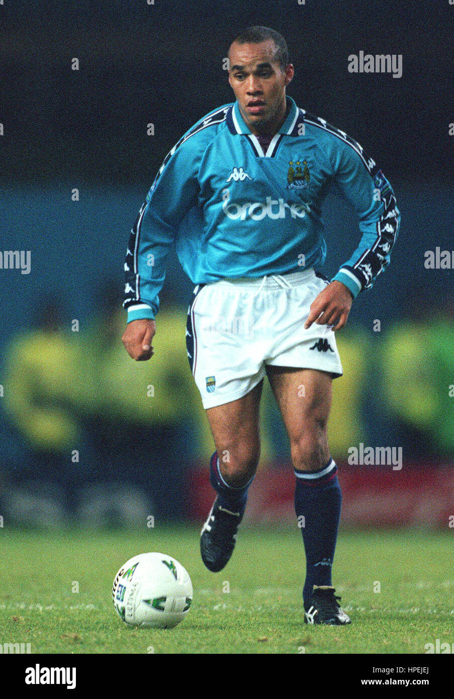 RICHARD EDGHILL MANCHESTER CITY FC 23 October 1997 Stock Photo - Alamy