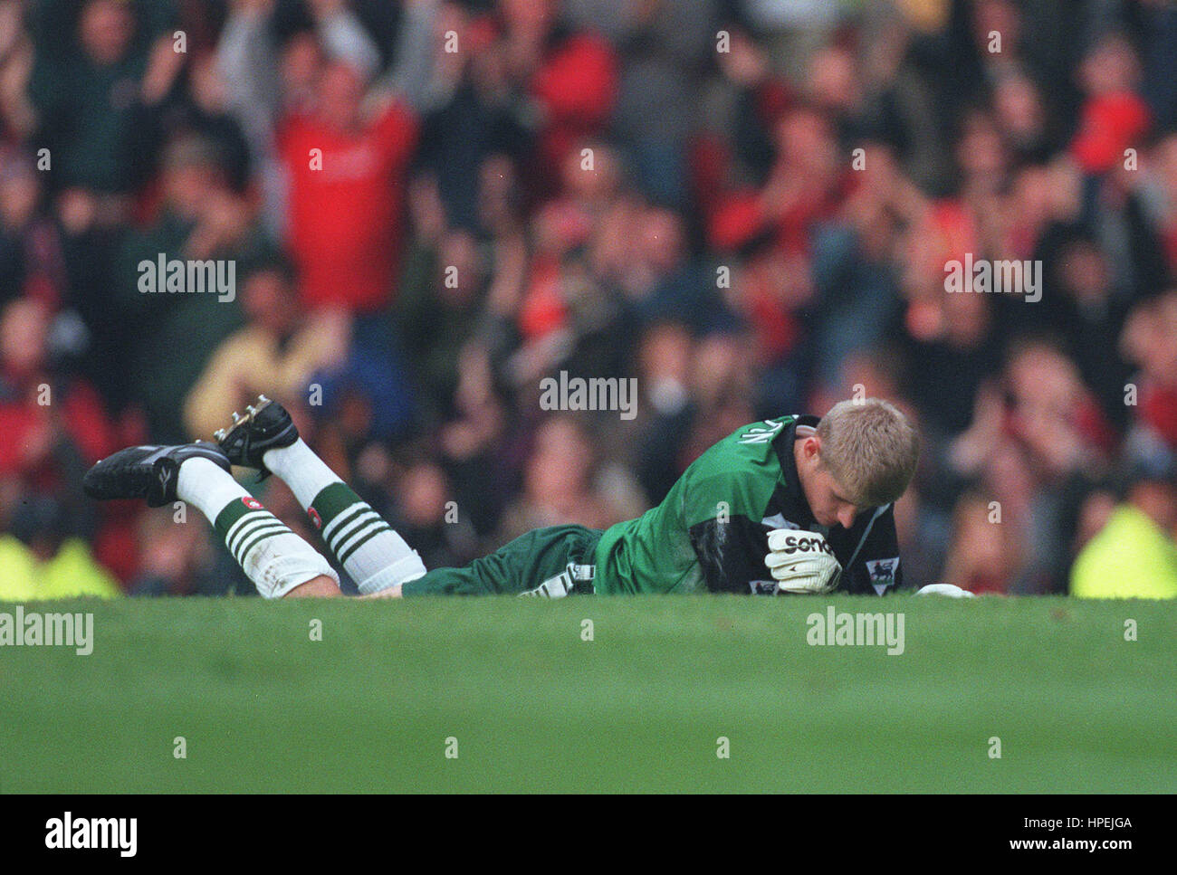 Barnsley v manchester united hi-res stock photography and images - Alamy