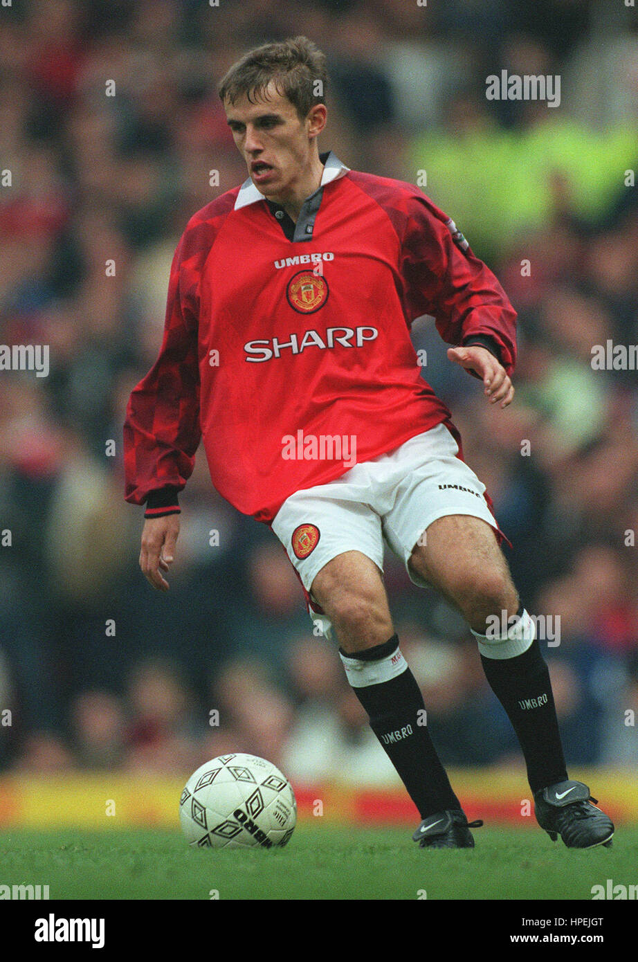 PHILIP NEVILLE MANCHESTER UNITED FC 27 October 1997 Stock Photo - Alamy