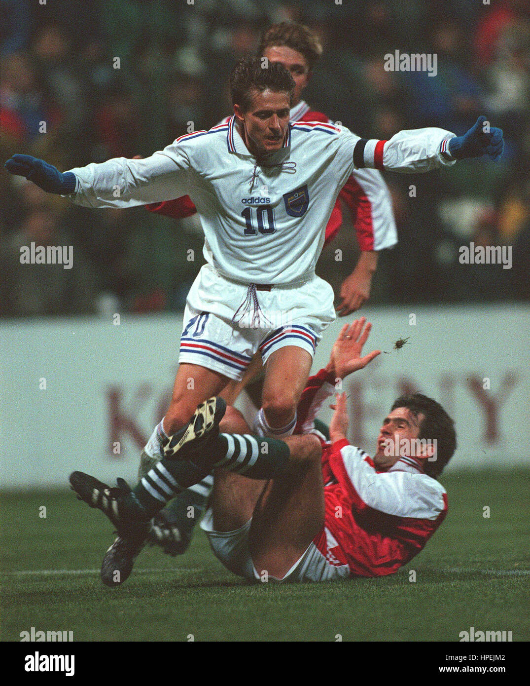 VILMOS SEBOK DRAGAN SZTOJKOVIC HUNGARY V YUGOSLAVIA 31 October 1997 ...