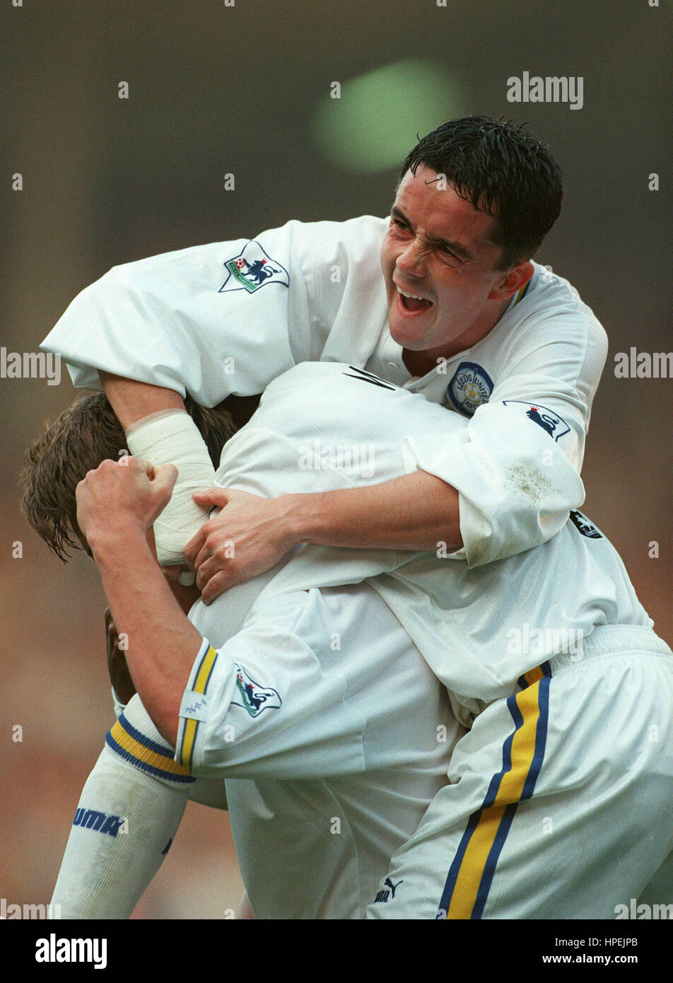 GARY KELLY & HARRY KEWELL LEEDS UNITED FC 03 November 1997 Stock Photo ...