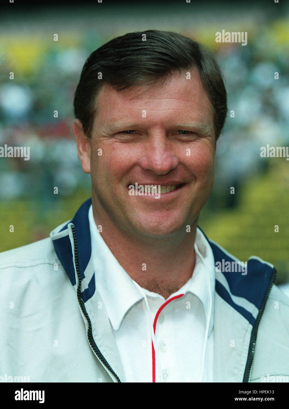 STEVE SAMPSON USA HEAD FOOTBALL COACH 13 November 1997 Stock Photo - Alamy