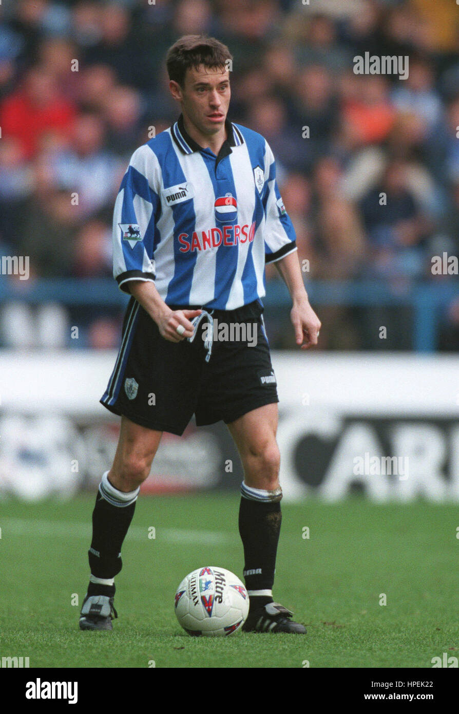 IAN NOLAN SHEFFIELD WEDNESDAY FC 14 November 1997 Stock Photo - Alamy