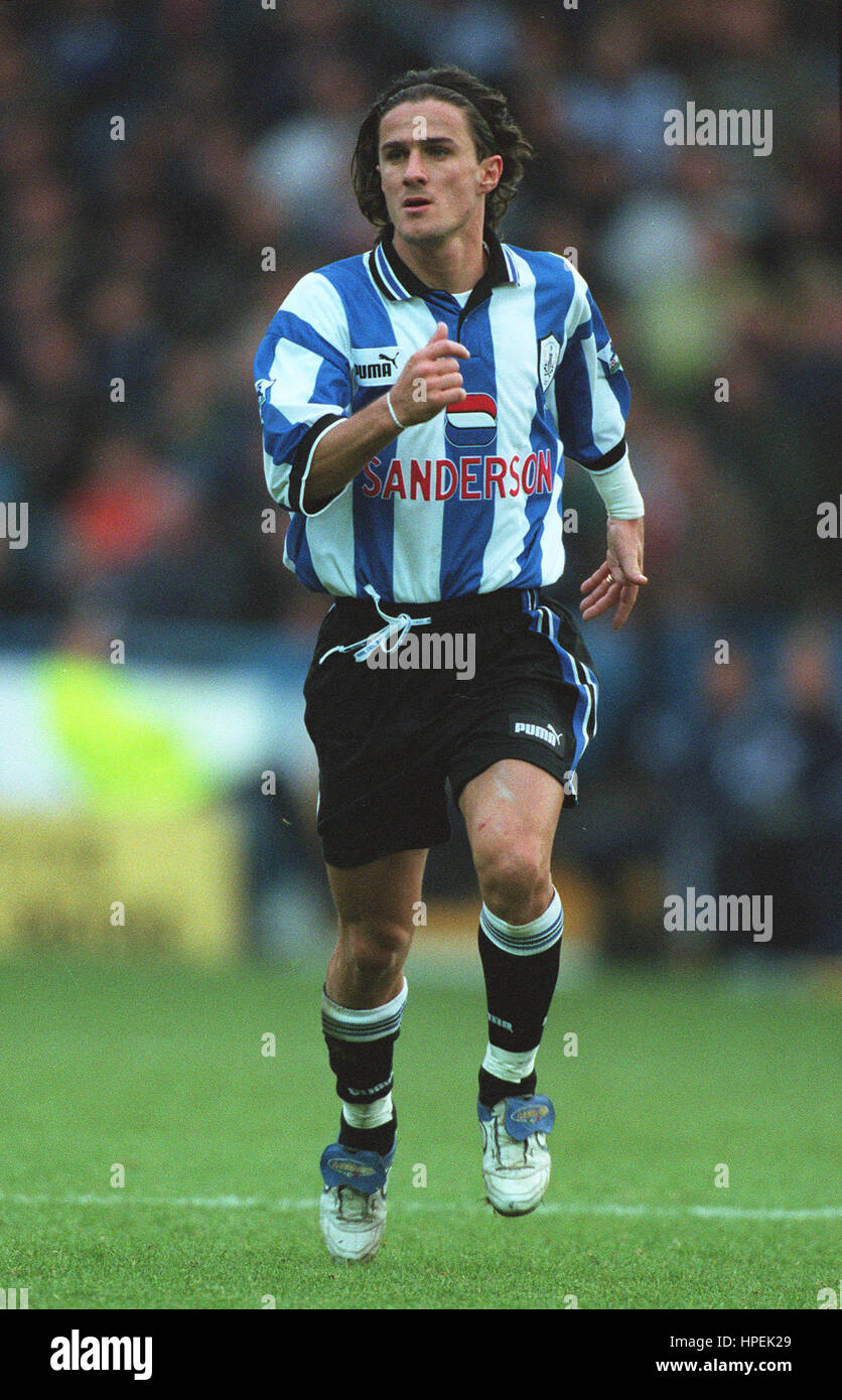 BENITO CARBONE SHEFFIELD WEDNESDAY FC 14 November 1997 Stock Photo - Alamy