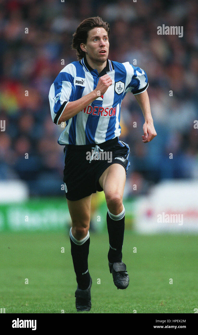 14 november 1997 hi-res stock photography and images - Alamy