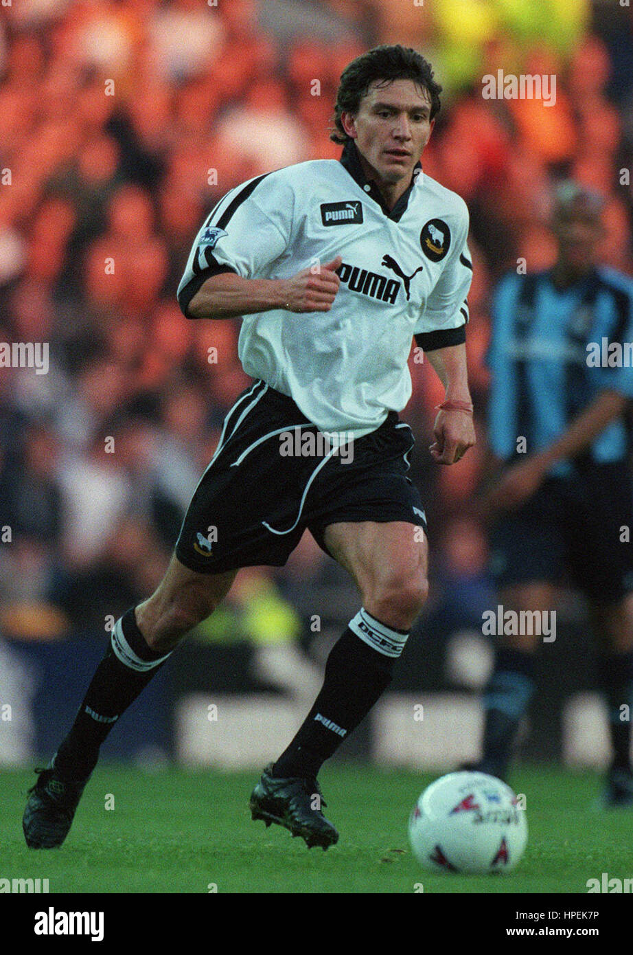 STEFANO ERANIO DERBY COUNTY FC 25 November 1997 Stock Photo - Alamy