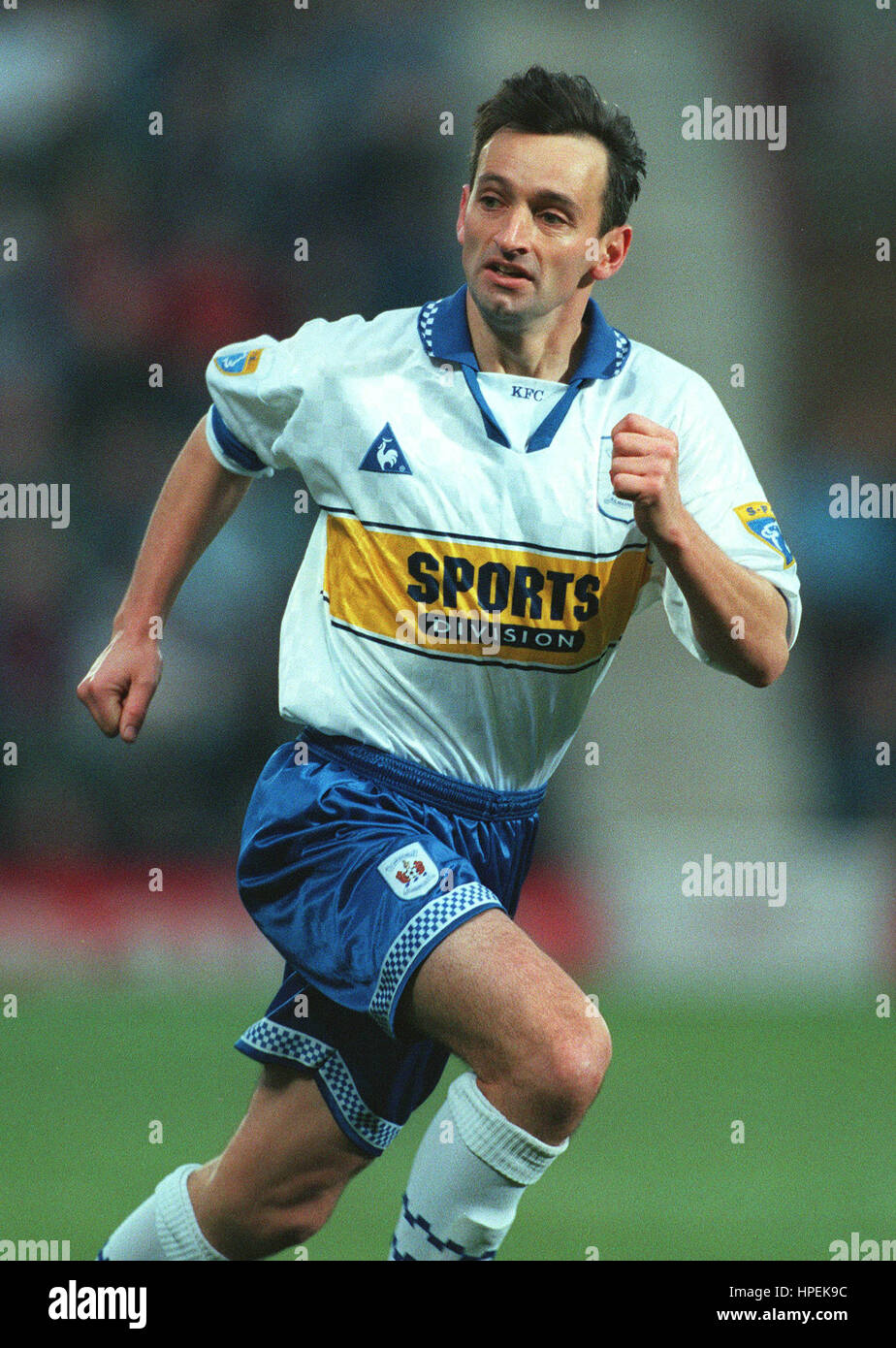 Pat nevin hi-res stock photography and images - Alamy