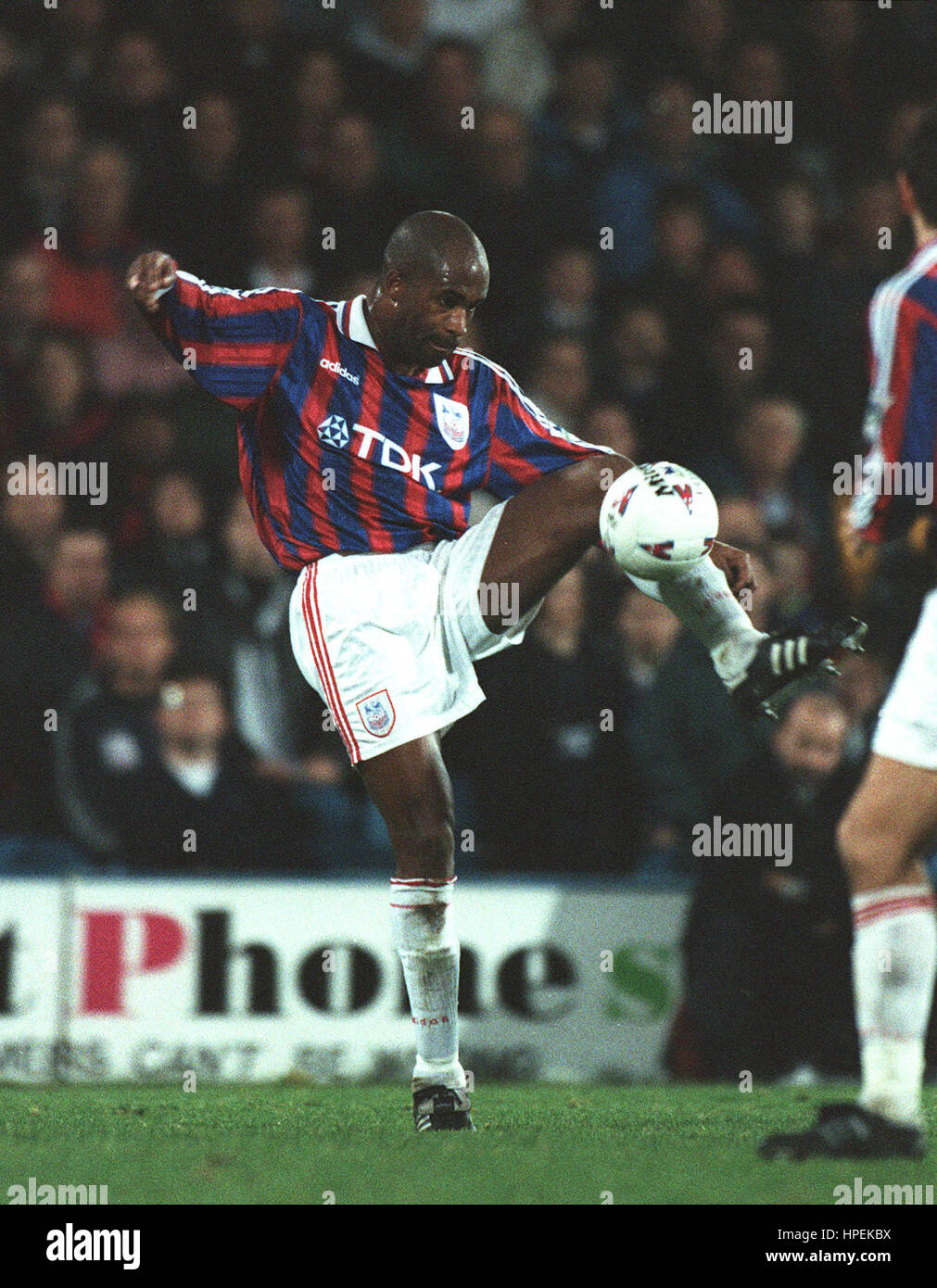 DEAN GORDON PALACE FC 01 December 1997 Stock Photo - Alamy