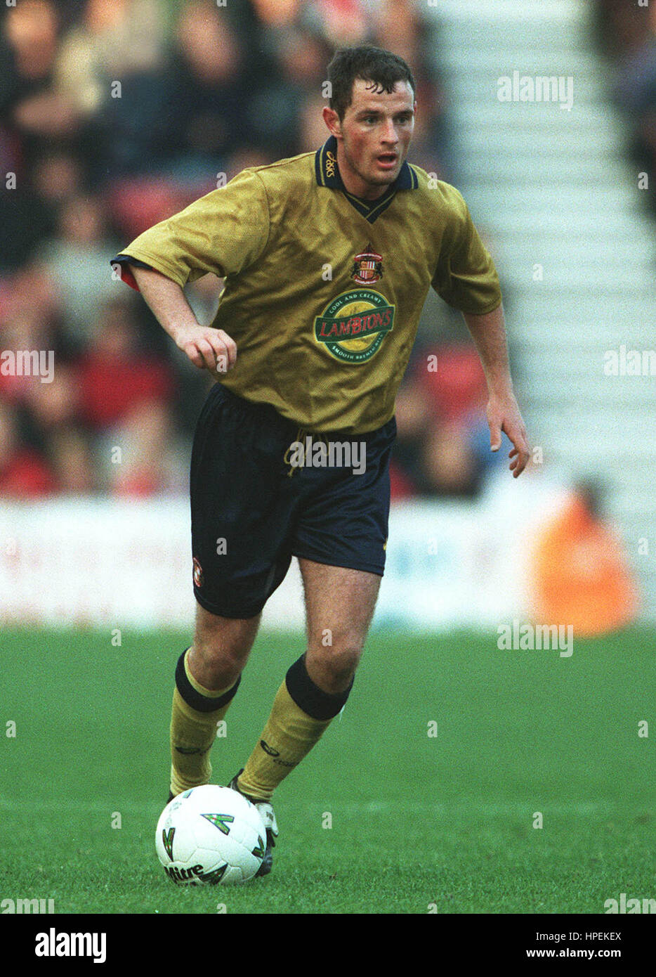 ALLAN JOHNSON SUNDERLAND FC 04 December 1997 Stock Photo - Alamy