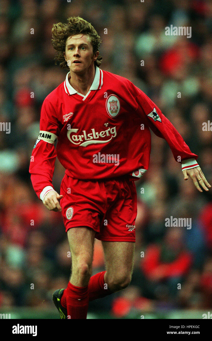STEVE MCMANAMAN LIVERPOOL FC 08 December 1997 Stock Photo - Alamy