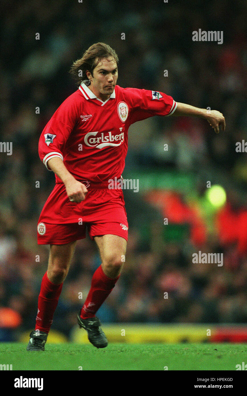 JASON MCATEER LIVERPOOL FC 08 December 1997 Stock Photo - Alamy