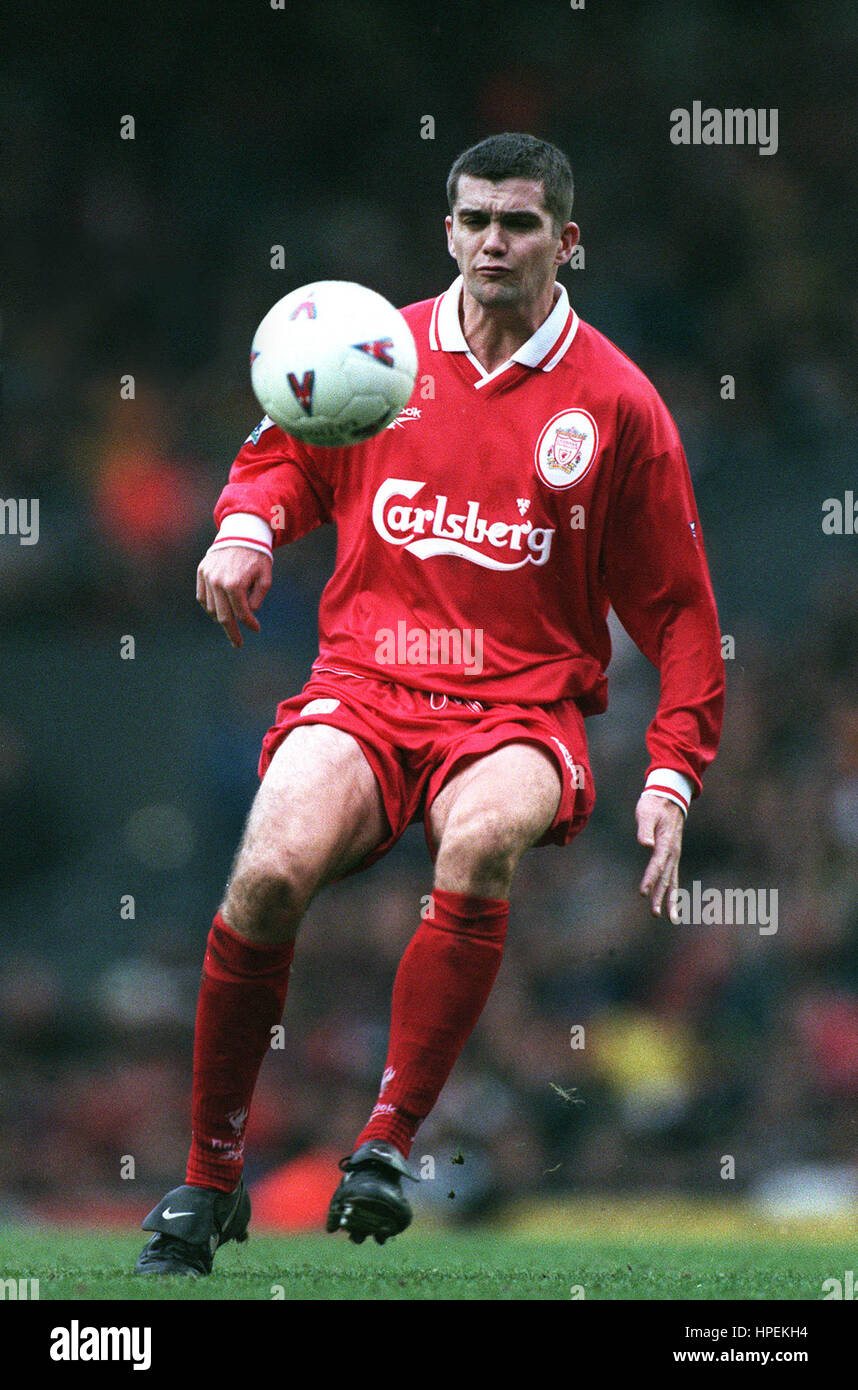 DOMINIC MATTEO LIVERPOOL FC 08 December 1997 Stock Photo - Alamy