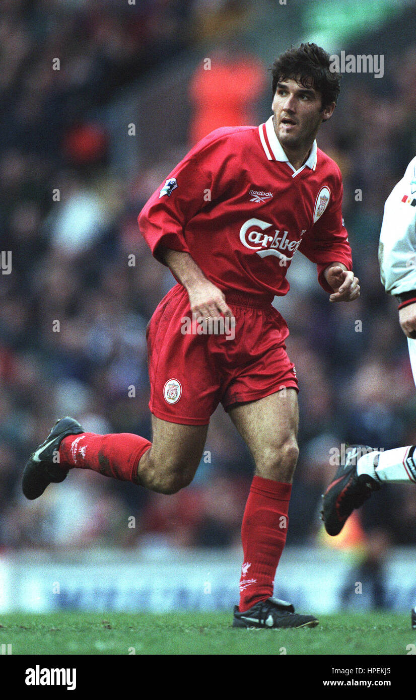 KARLHEINZ RIEDLE LIVERPOOL FC 08 December 1997 Stock Photo - Alamy