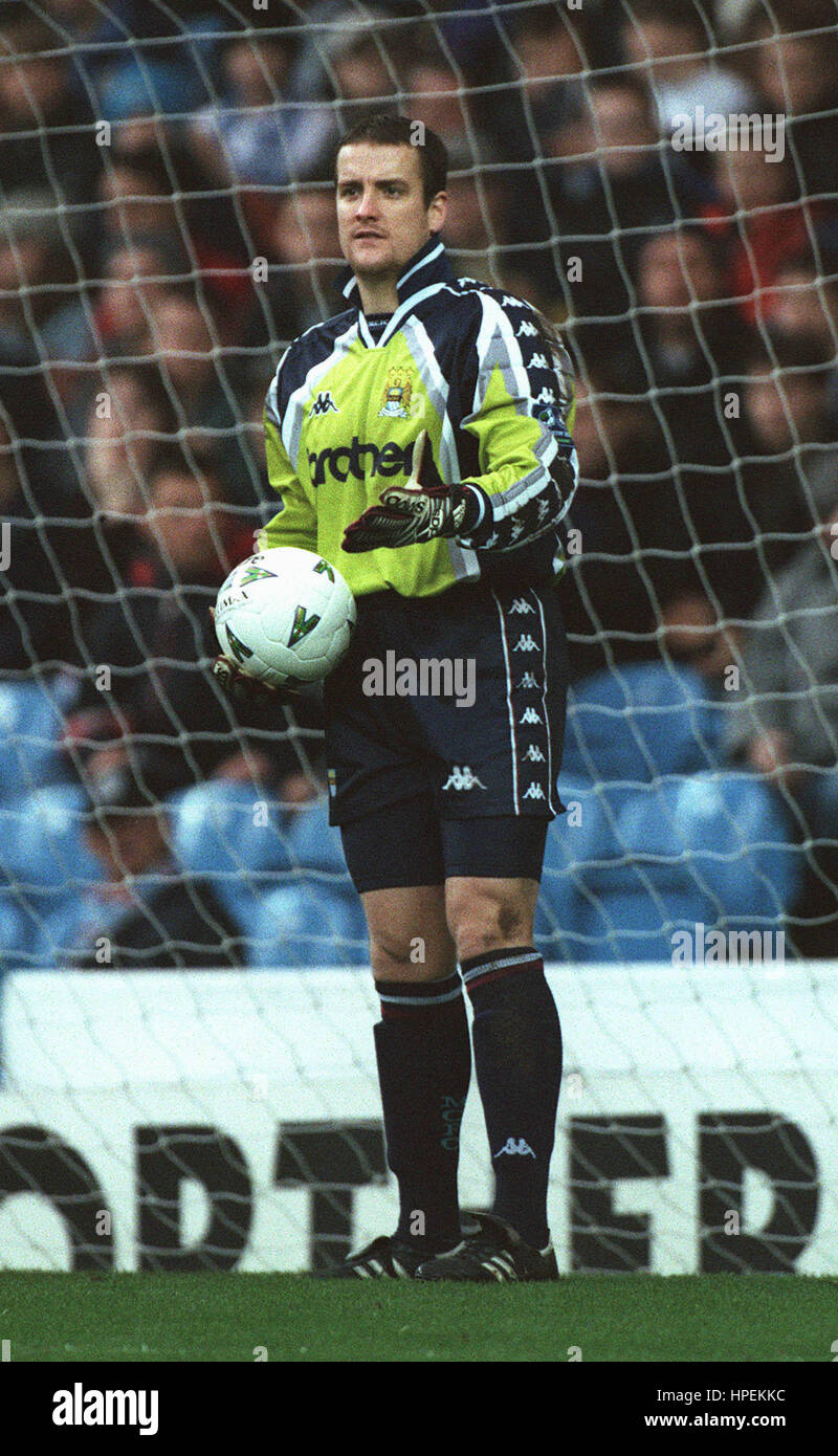 MARTYN MARGETSON MANCHESTER CITY FC 08 December 1997 Stock Photo - Alamy