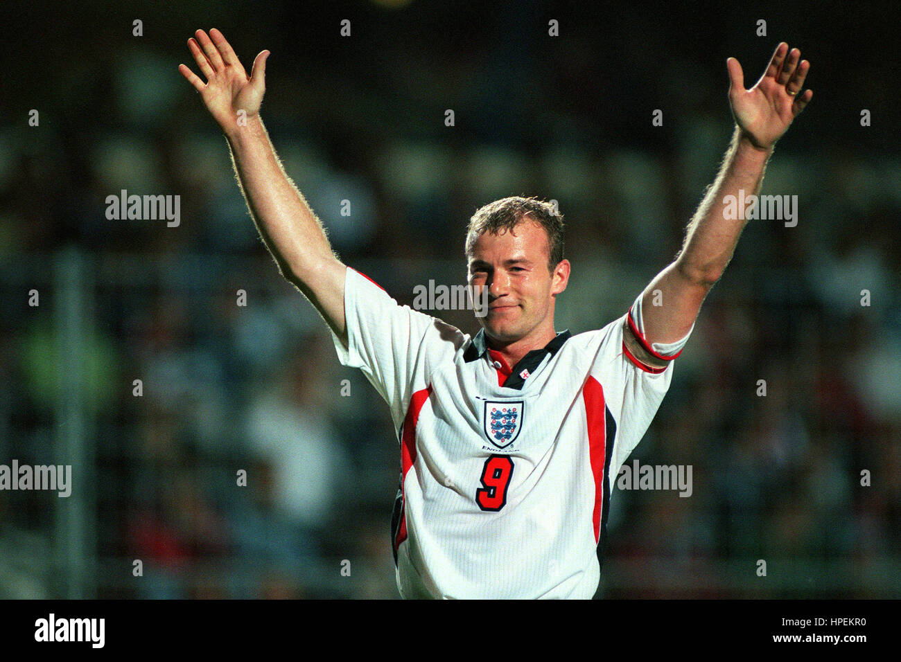 Alan shearer england 1997 hi-res stock photography and images - Alamy