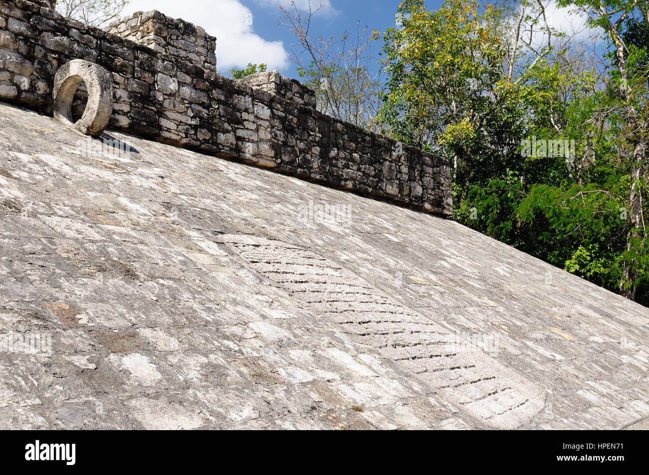 Aztec pre columbian architecture hi-res stock photography and images ...
