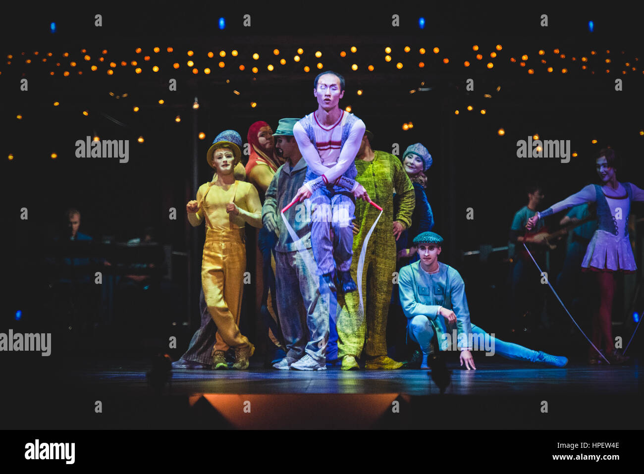 November 27, 2014: Cirque Du Soleil performing Quidam at the Pala ...